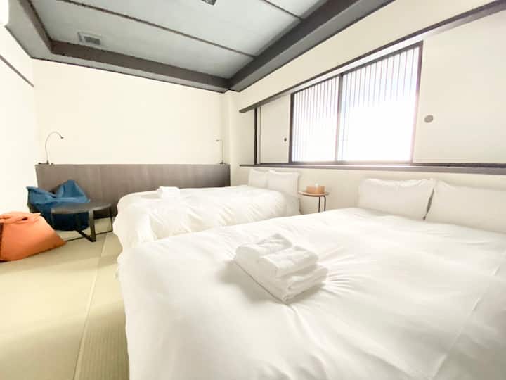 A4507/kuromon Market 1 Min/dotonbori 8 Min/203 - Osaka