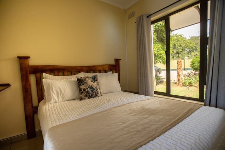 Encore Budget Hotel - Victoria Falls