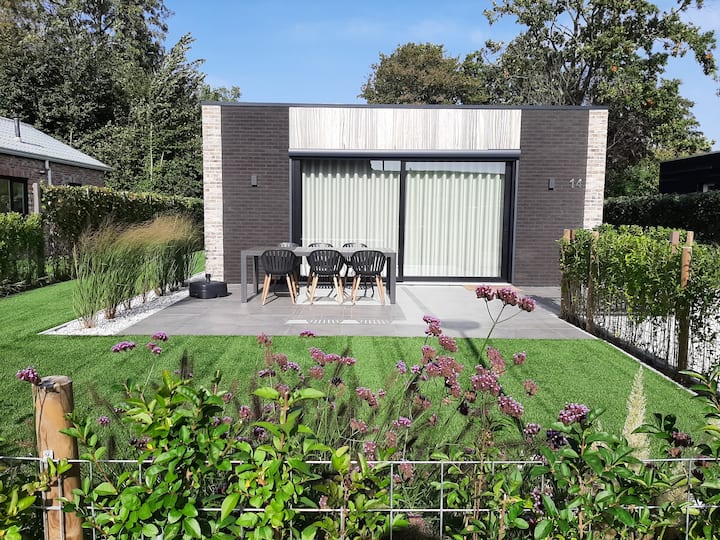 Prachtige Bungalow Op Vakantiepark Bij Zee. - Zeeland