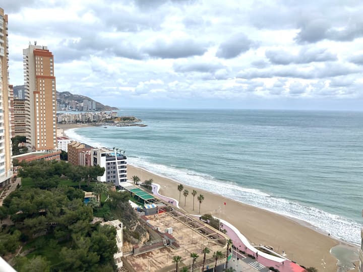 Apartamento Frente Al Mar (1a Línea) En Benidorm - Benidorm