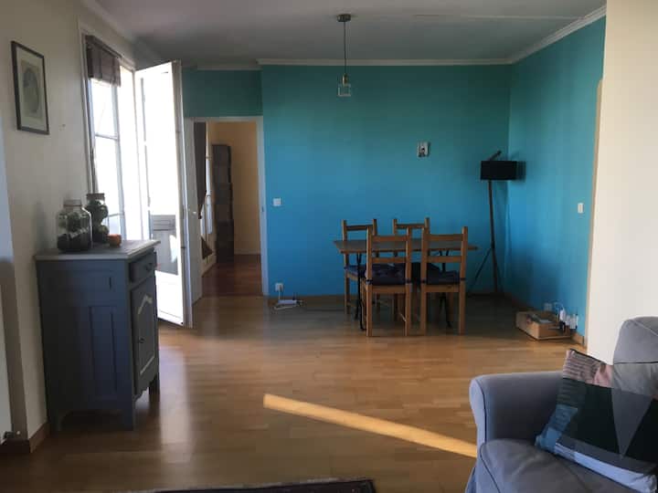 Appartement Spacieux-2 Balcons - Colombes
