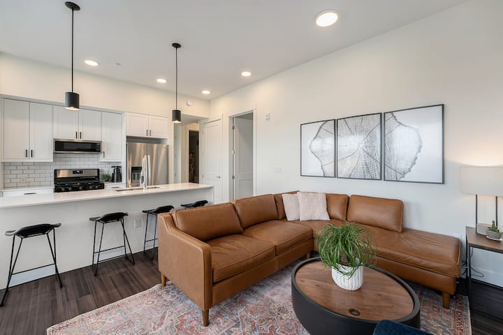 Stunning Condo In Exciting Denver Neighborhood - Denver