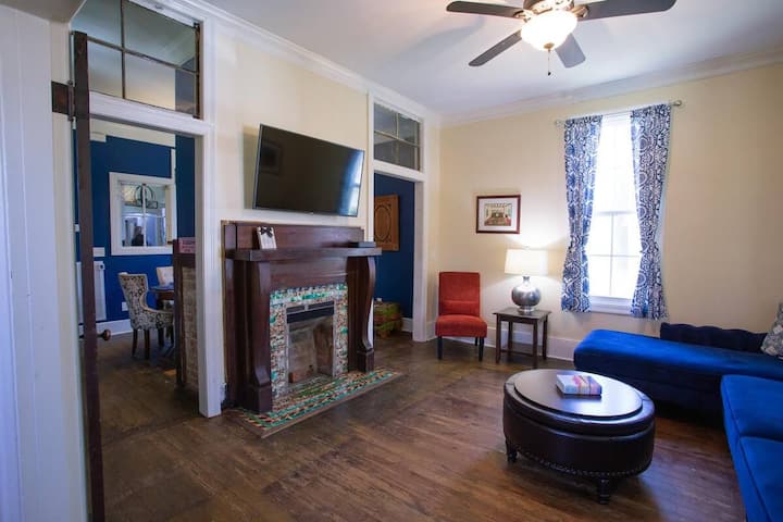 Historic Craftsman Style House - 7 Blocks Downtown - Franklin, TN