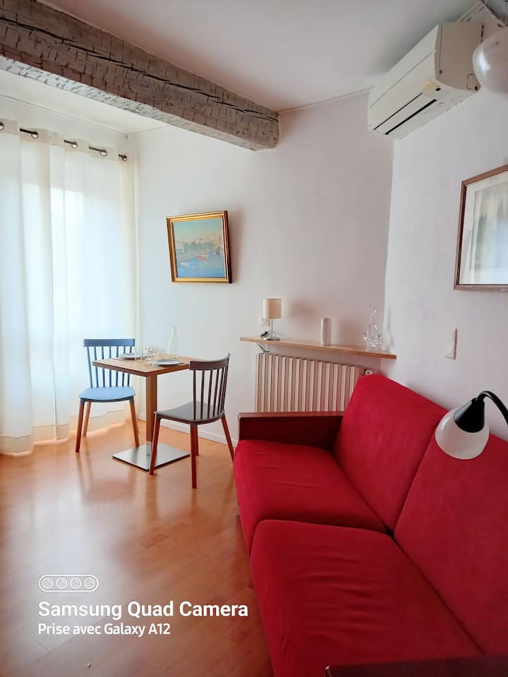 Un Coin Calme En Ville + Garage - Grasse