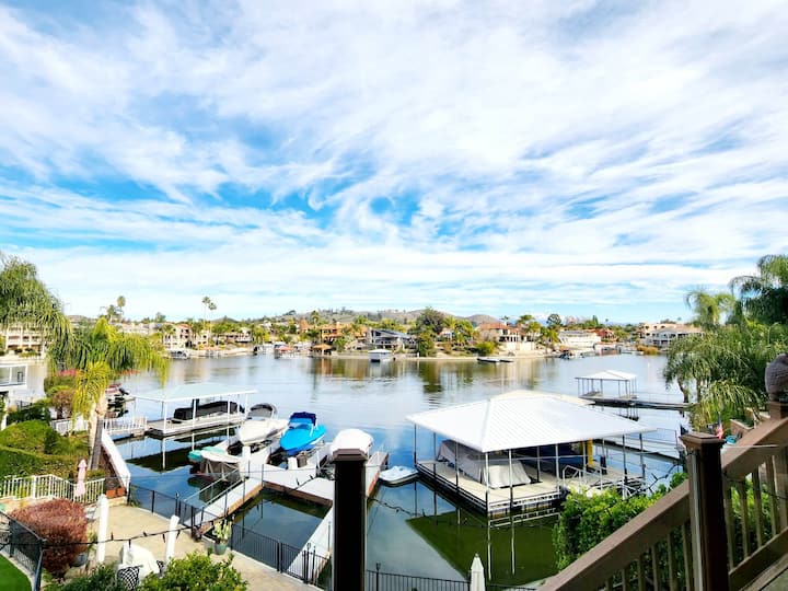 Lakefront Villa - Menifee, CA