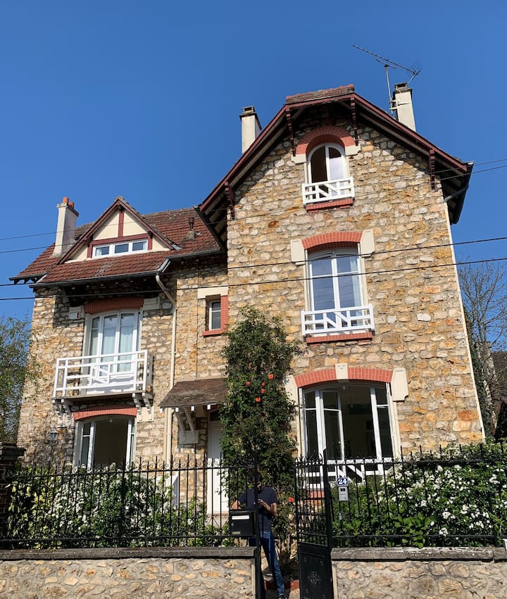 Maison à 20 Minutes Des Jo & De Paris - Enghien-les-Bains