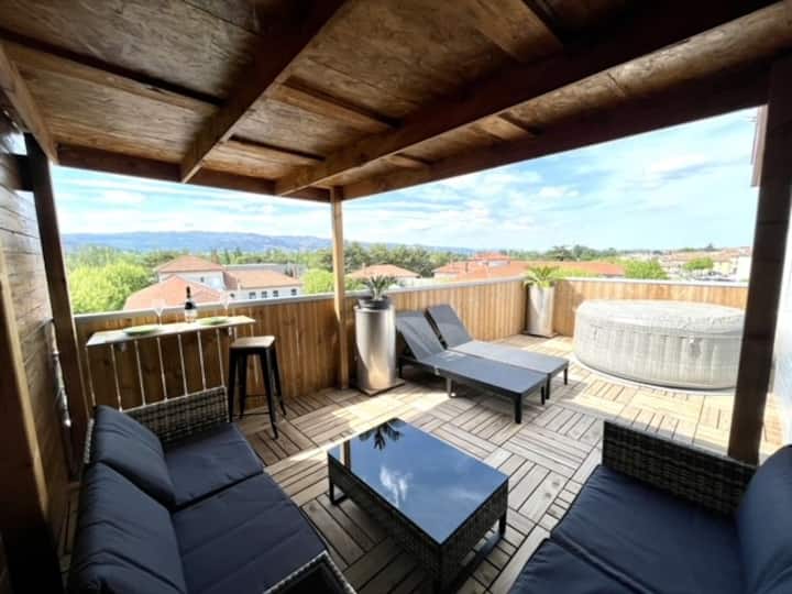 T2 Confortable, Superbe Terrasse - Valence