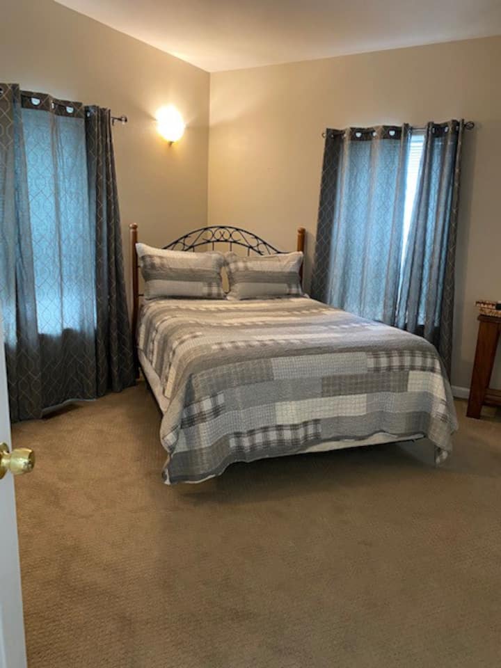 Cozy Corner - Montrose, CO