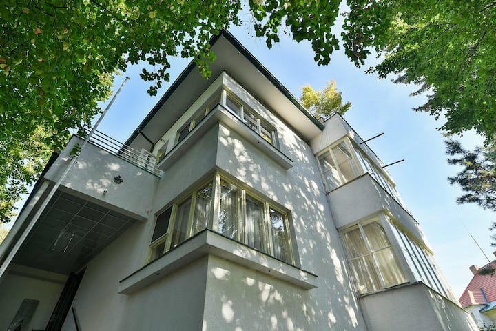 Enjoy Exclusive Villa 1934 With Free Parking - Prague