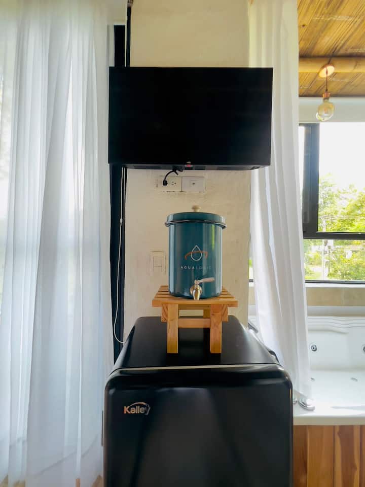 Entre Arboles Tiny House Ecolodge ,Jacuzzi, Piscin - Villeta
