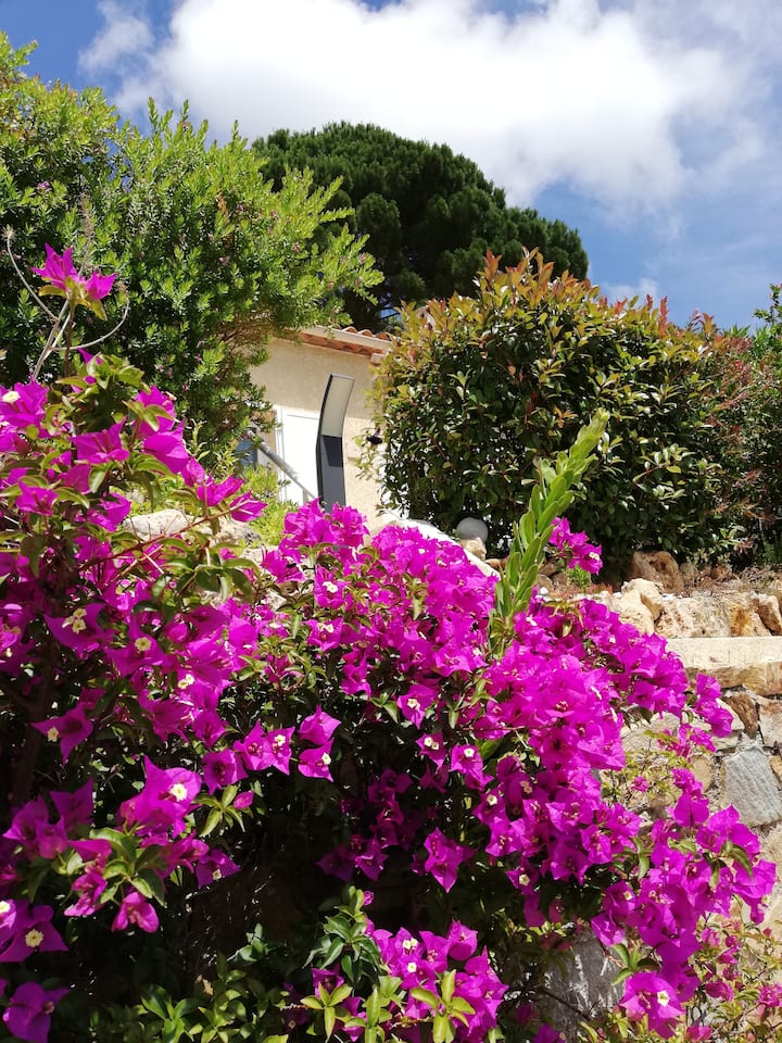 Jolie Petite Villa Au Calme - Cavalaire-sur-Mer