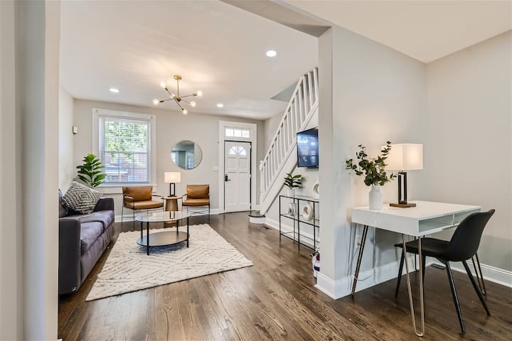 Greektown Home Away From Home - Baltimore, MD