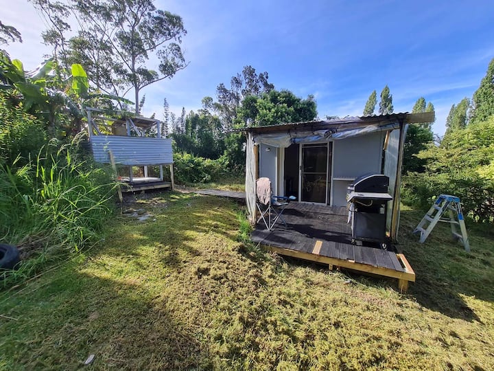 3.6x2.4 M Rural Cabin On Budget & Outside Area Bbq - Kaitaia