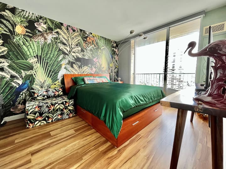 Waikiki 1-bedroom W/free Parking - Honolulu