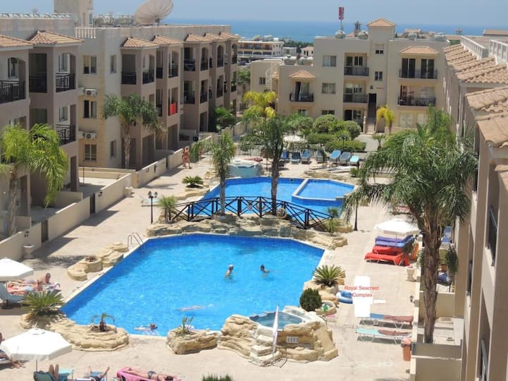 Johnny's Peace & Wonderful Place - Paphos