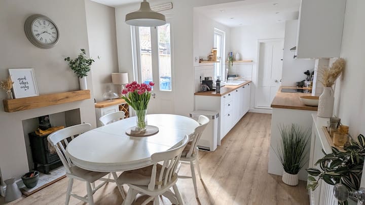 Stunning Victorian Terrace In The Golden Triangle - ノリッジ