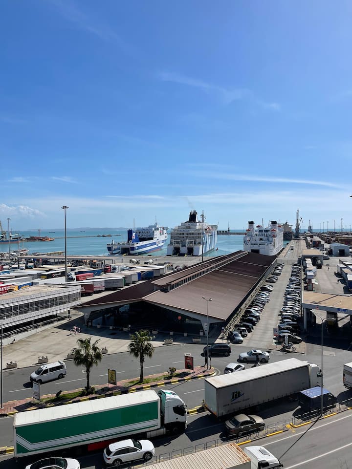 Port View Apartment 1 - Durres