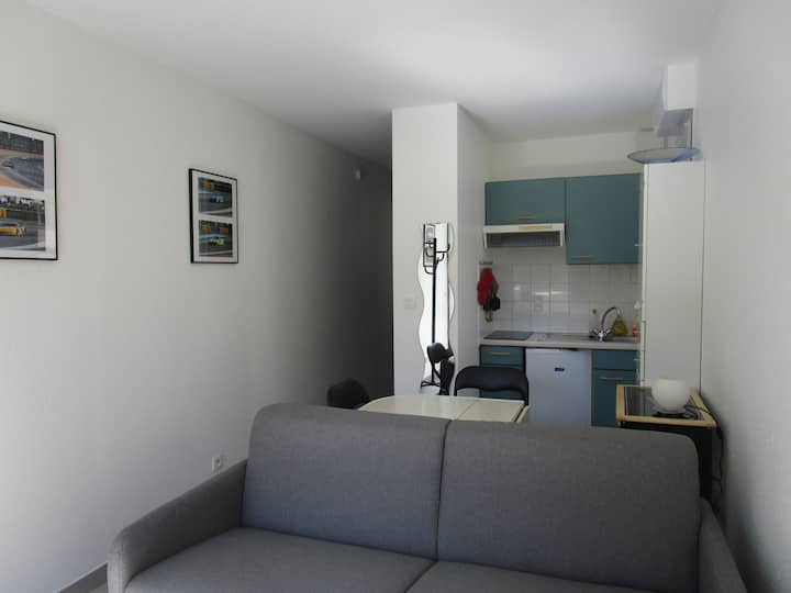 Studio Avec Terrasse Et Parking Privé - Le Mans