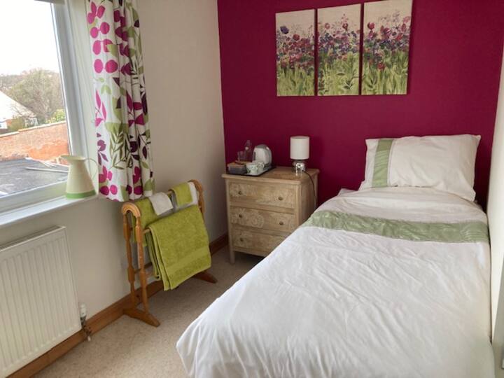 Twin Room, Own Bathroom, Close To Town And Beach - Exmouth