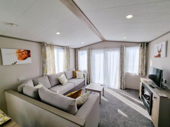 The Caledonian Retreat - Kelso