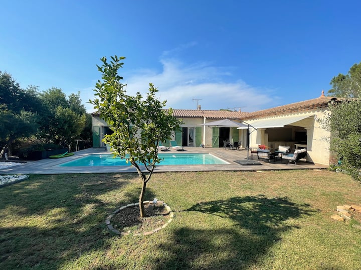 Très Jolie Villa Climatisée Avec Piscine - Roquebrune-sur-Argens