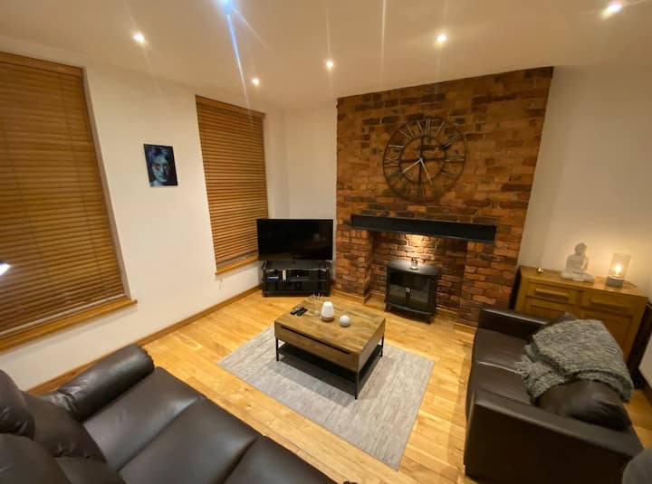 Spacious 2 Bed Duplex - Anfield - Liverpool