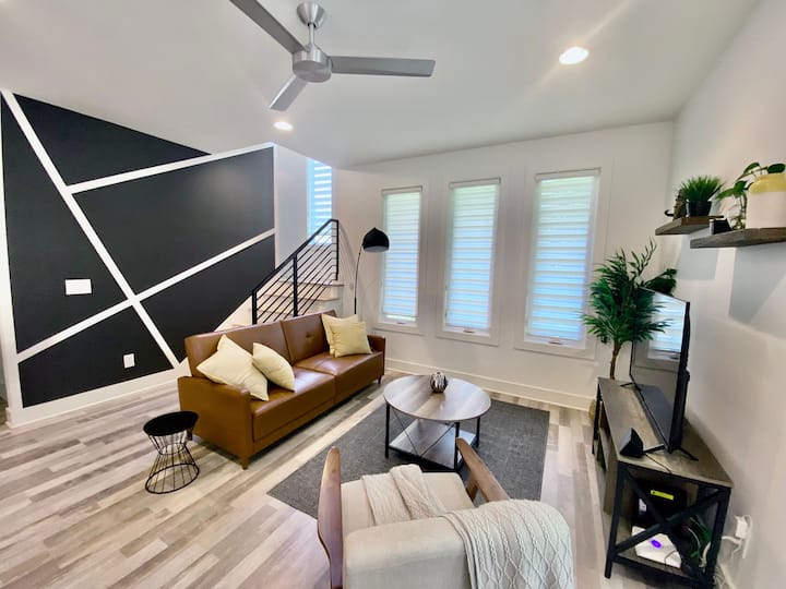 Modern House Minutes From Broadway - Nashville, TN