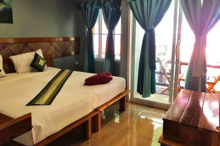 Double Bed Room Pool Side On Phi Phi Islands - Ko Phi Phi Don