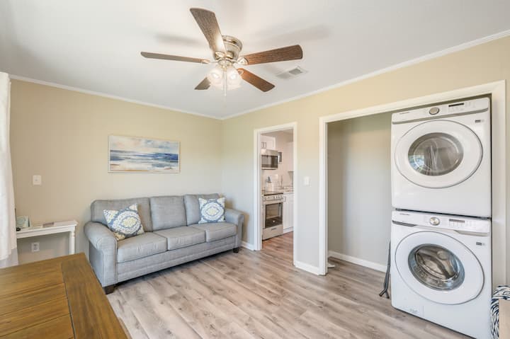 Walk To Beach, Sleeps 4! - Fort Walton Beach, FL