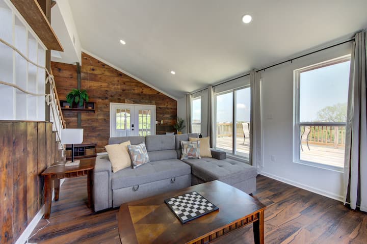 Wahoo Cabin / Canal-front / Sleeps 5 - Surfside Beach, TX