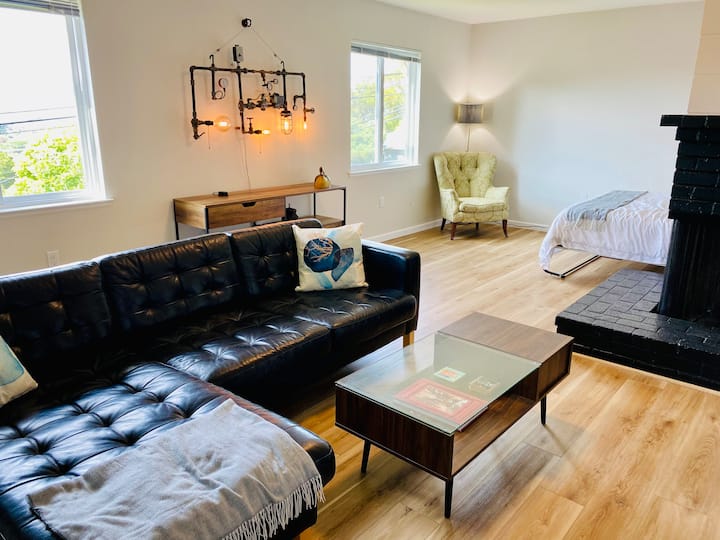 Sf Bay Views Xl Bedroom W. Livingroom Space - San Mateo, CA