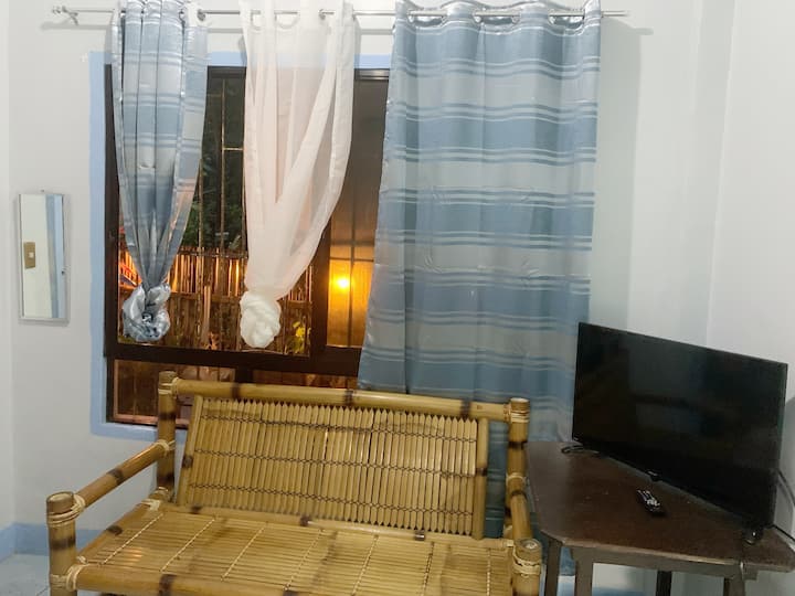 4bedroom Home 10 Steps To Beach For Family/friends - Malay
