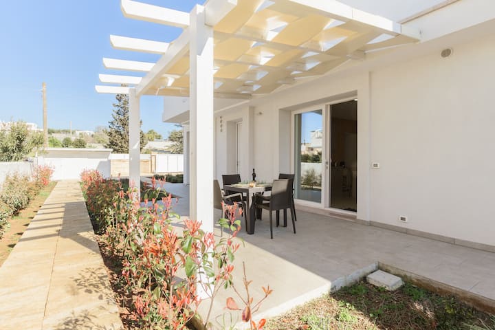 *Villa Elena* - Two Luxury Suites Near The Sea - Nardò