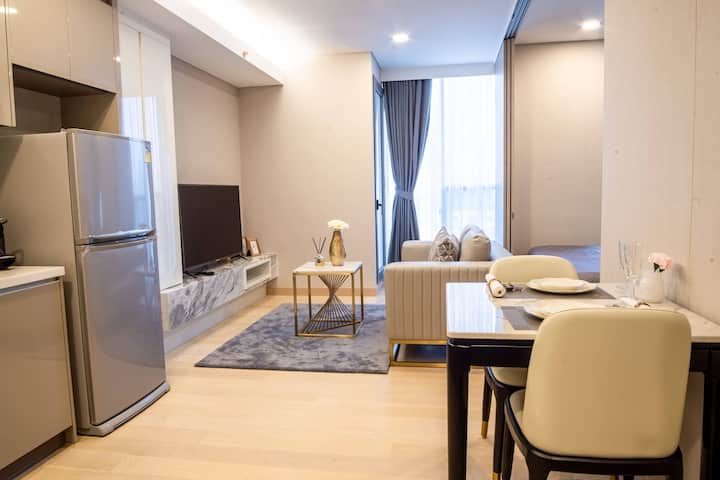 Entire Room Close To Mrt/ Sukhumvit (Monthly Stay) - Bangkok