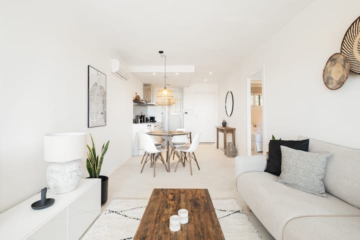 Seaview Apartment With Swimming Pool In Sitges - Sitges