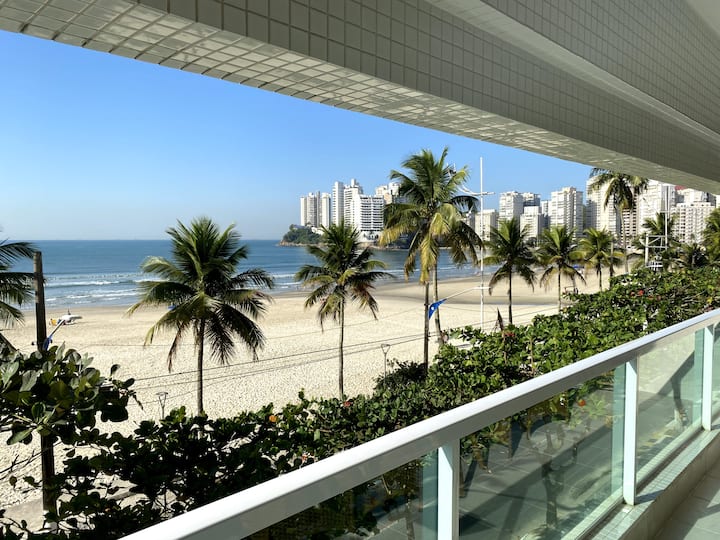 Apto Astúrias Frente Mar Localização Privilegiada - Guarujá