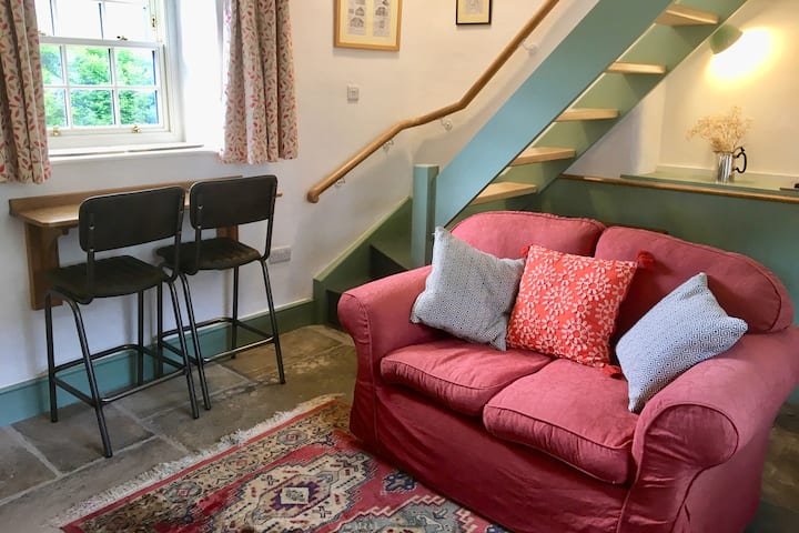 Debra Cottage By Gunnerside Ghyll, - Askrigg