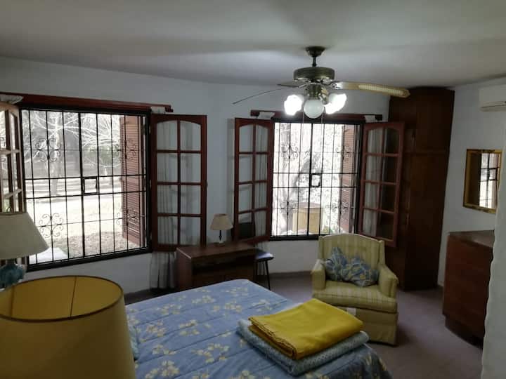 Casa En El Bosque - Alta Gracia