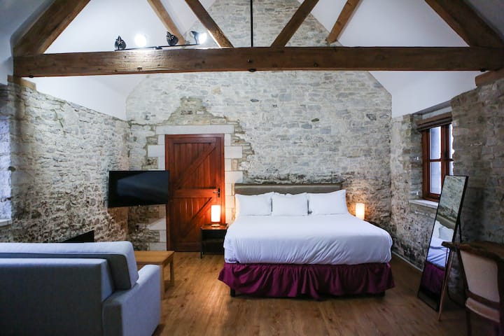 Family Deluxe Bedroom - Swanage