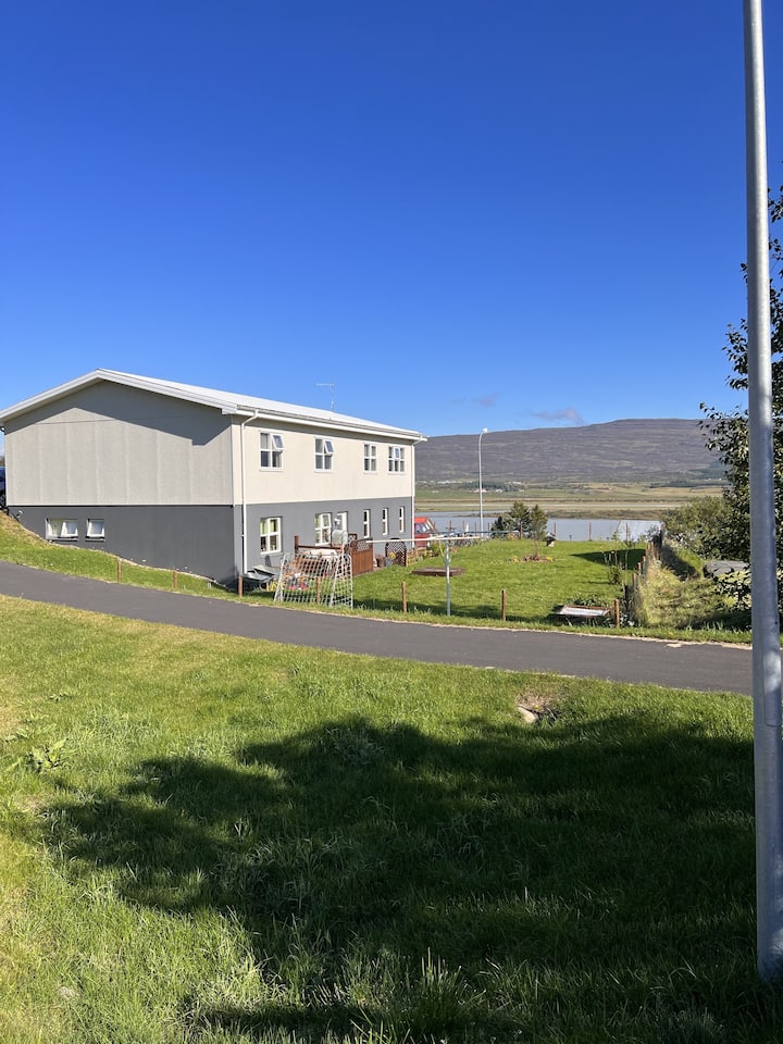 Lakeside Apartments - B - Iceland