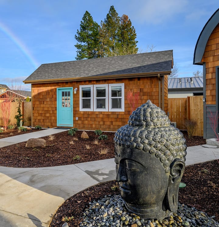 Boutique Retreat-surf Shack - McMinnville, OR