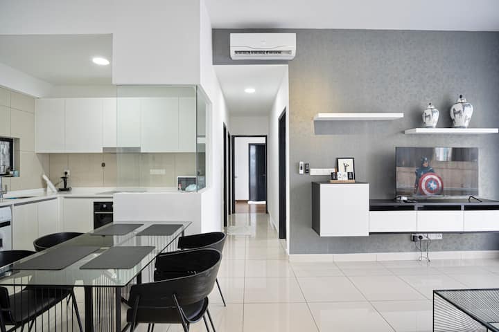 【Astoria Ampang】cosy 3br + Balcony 6 Pax|5km Klcc - Kuala Lumpur