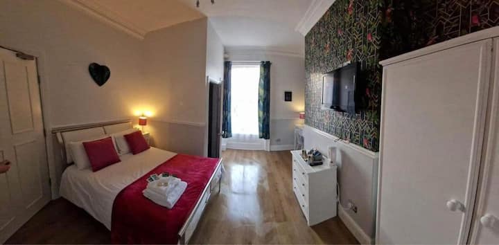 Lilyrose Hotel Whitby- Luxury Double (Room 1) - 휘트비