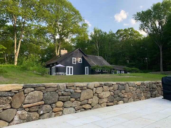 The Barn At Bear Burrow 
15 Acre Retreat - Bridgewater, CT