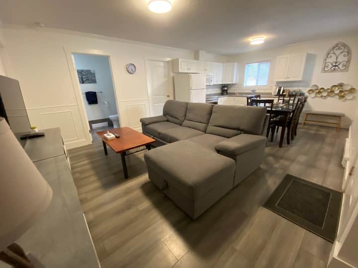 Riverside Resort - Three Bedroom Suite - Parksville