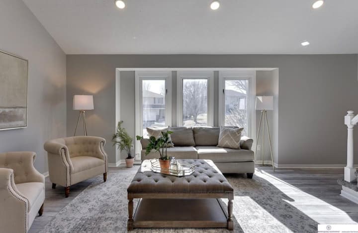 Newly Remodeled: 20 Min To Dt! - Omaha, NE