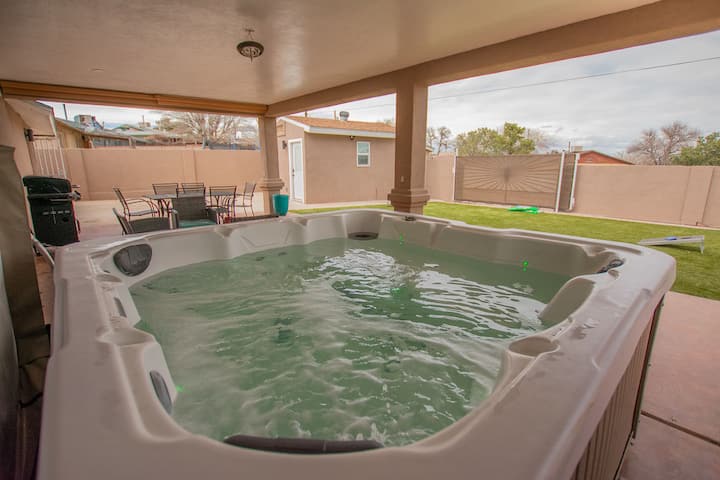 Casa Cerrillos+hot Tub+pet Friendly+no Pet Fee! - Albuquerque, NM
