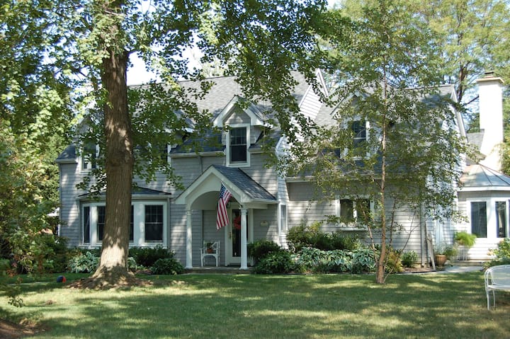 Desired Bay Ridge Modern Home With Vintage Charm - Annapolis, MD