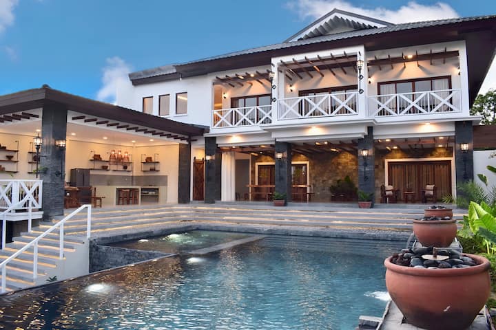 Vendali -Massive Villa & Rooms, Private Pool - Santa Maria