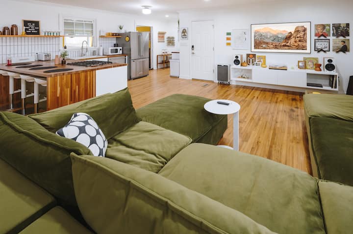 The Rhinestone Rambler - Nashville - Percy Priest Lake, TN